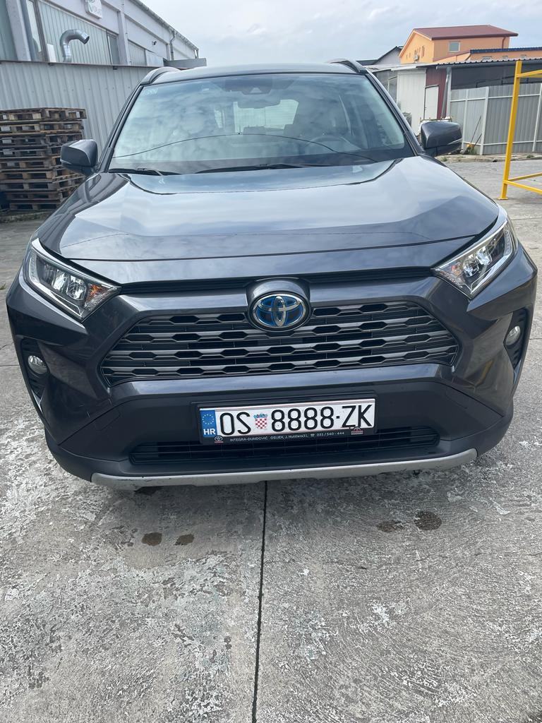 Toyota RAV4 2,5, 2019 god.