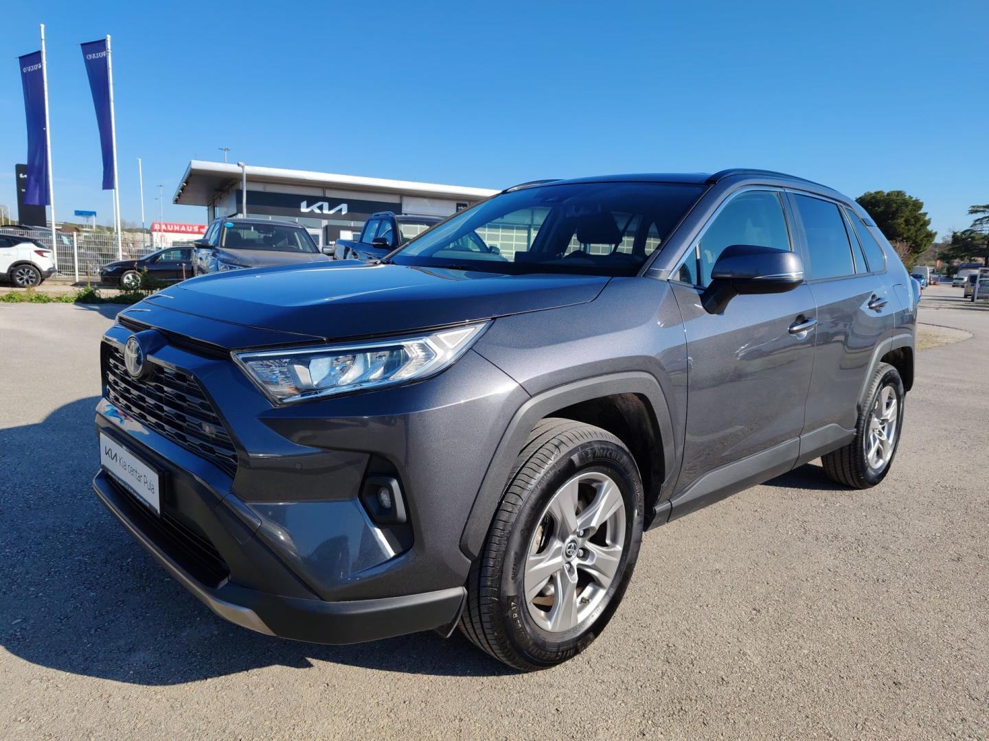 Toyota RAV4 2.5 vvti hibrid, UREDNO ODRŽAVAN, GARANCIJA, 2022 god.