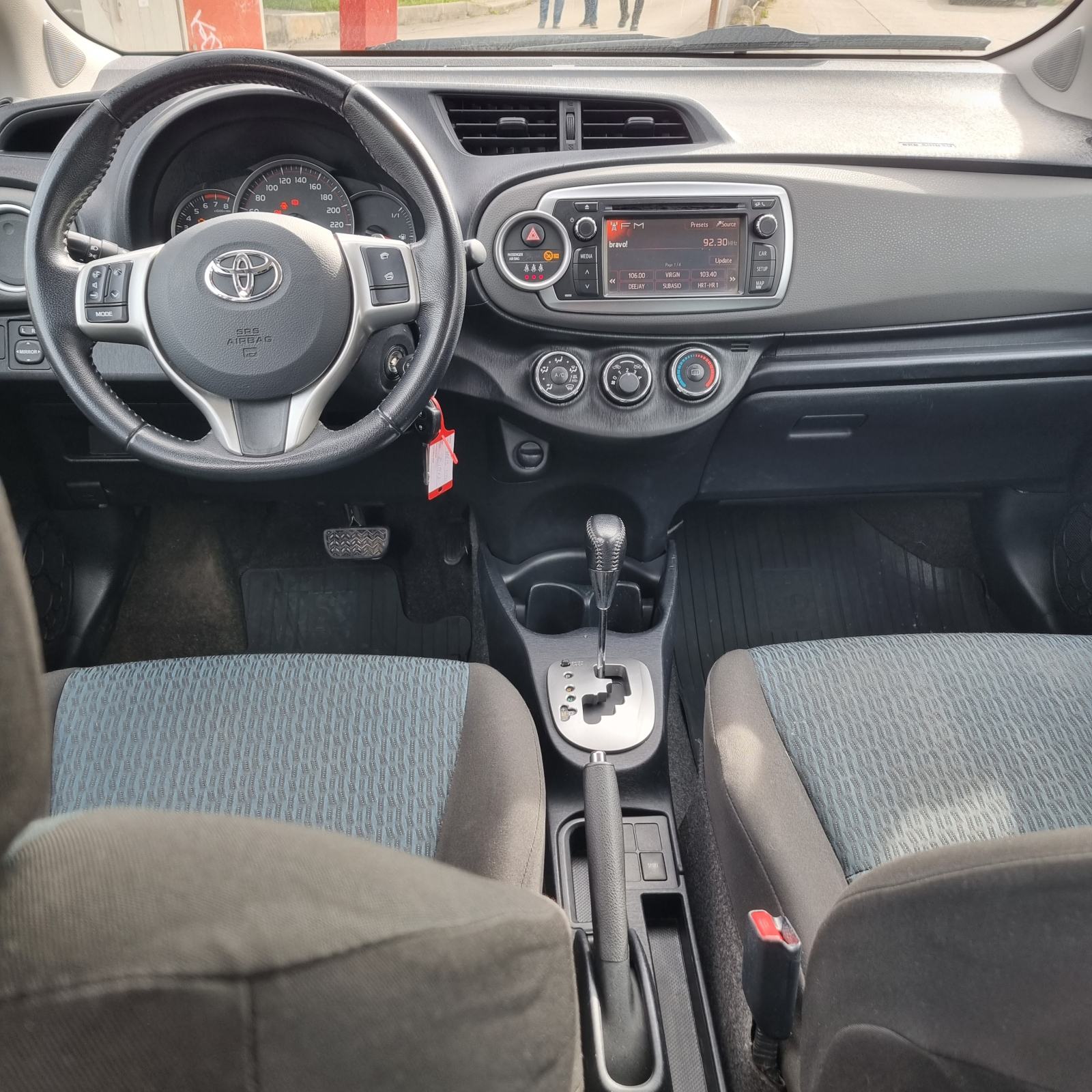 Toyota Yaris 1,3 3 VVT-i Sol automatik, 2012 god.
