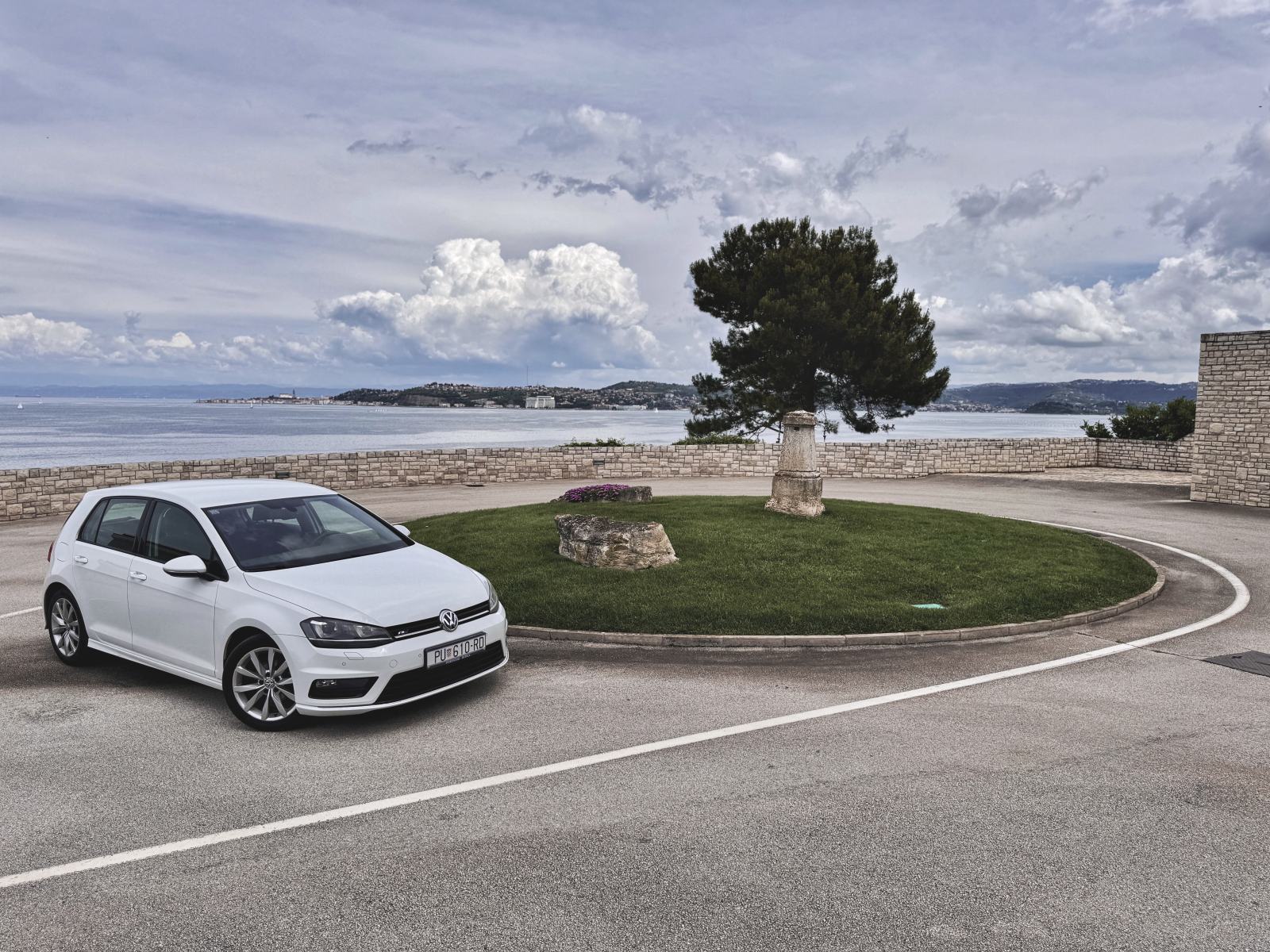 Volkswagen Golf 7 R-Line 40 Edition - 1.6 TDI BlueMotion Technology ...
