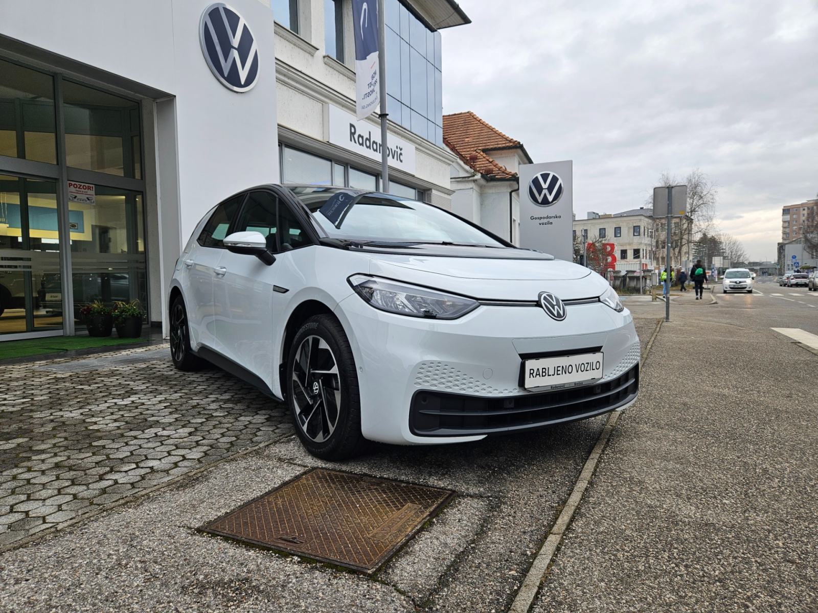 Volkswagen ID.3 Pure motor 110 kW bat. 45 kWh, 2022 god.