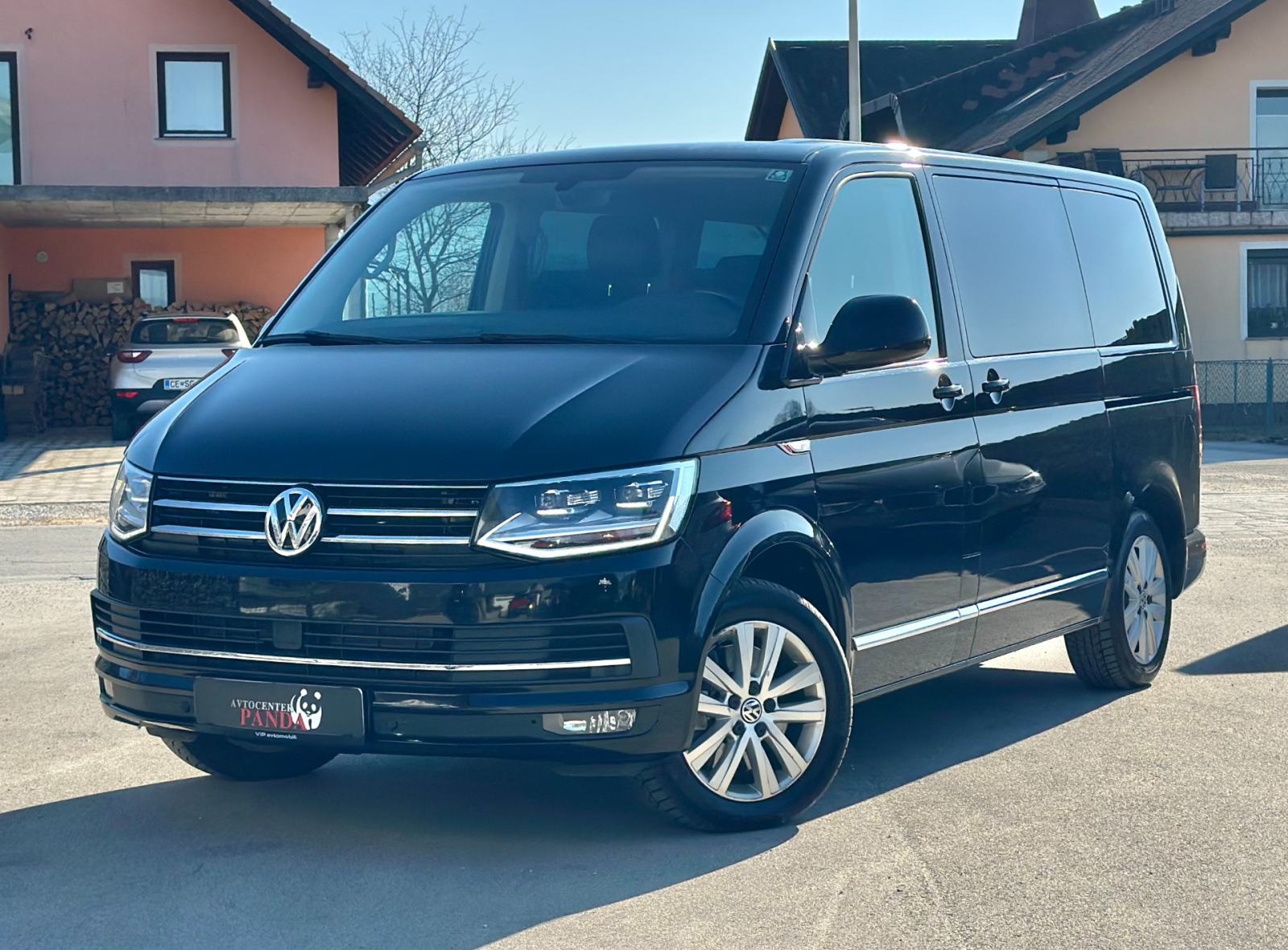 Volkswagen Multivan Multivan 2,0 TDI KMR Highline DSG, 2015 god.