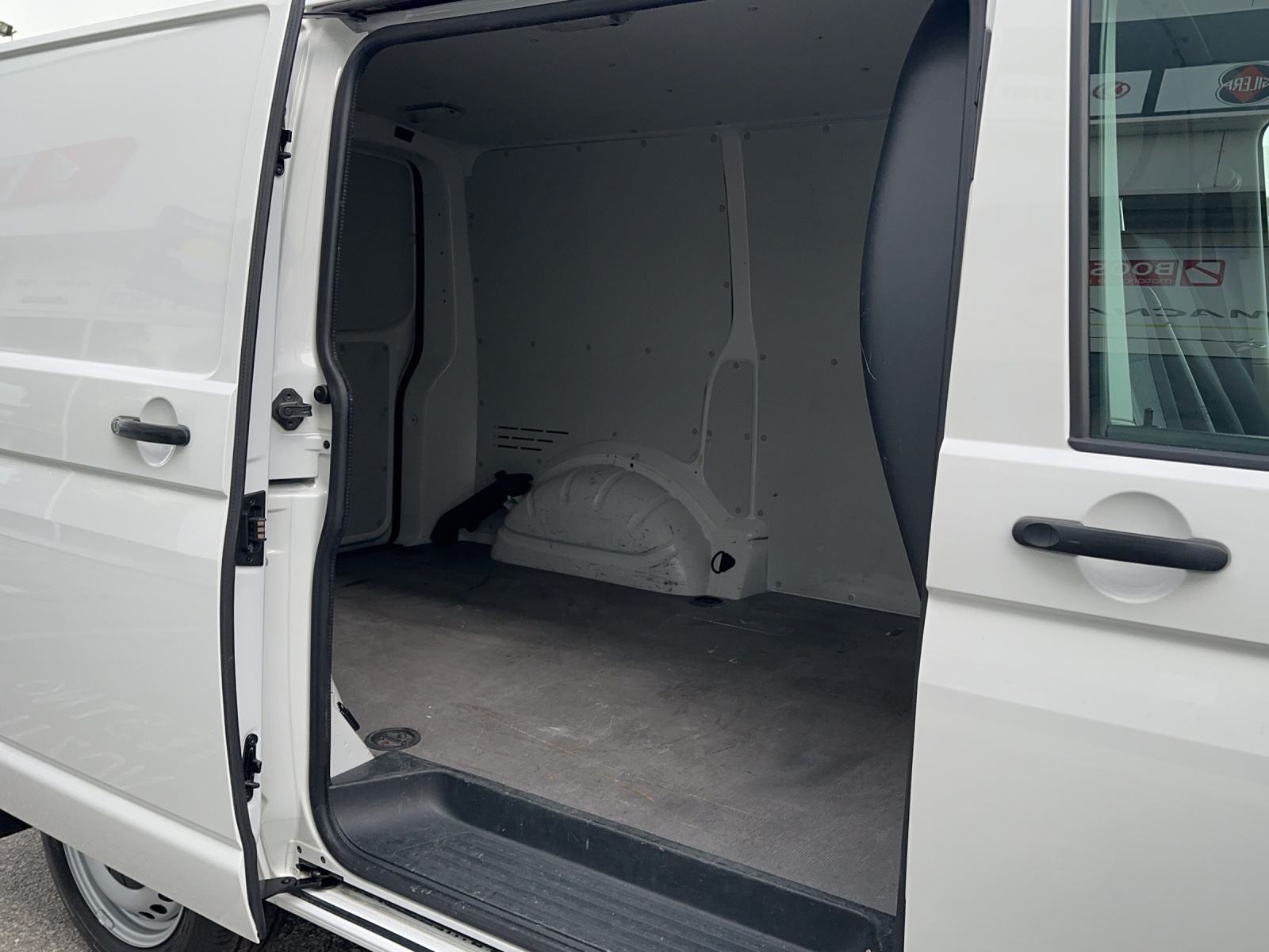 Volkswagen Transporter Combi 2.0TDI, 2018 god.