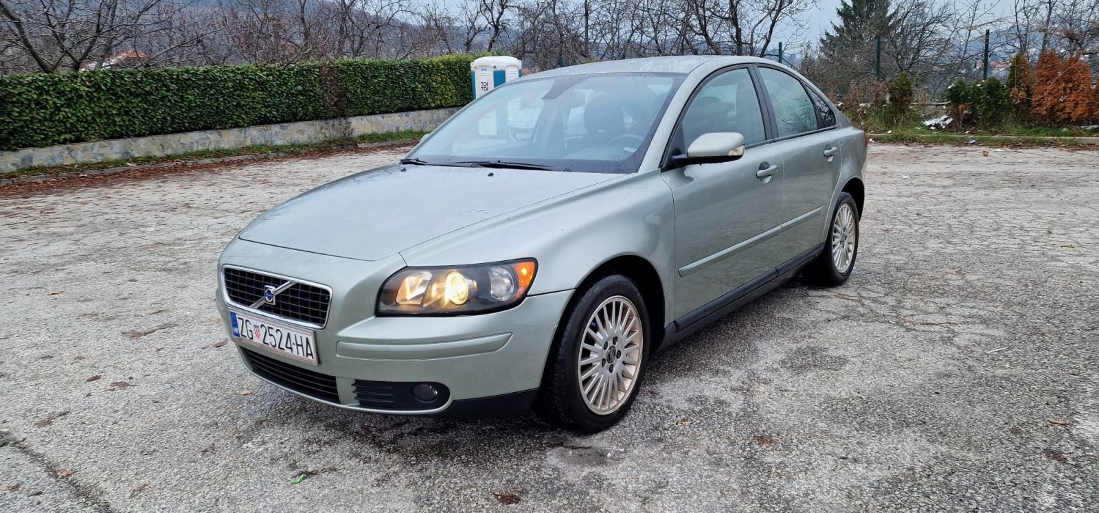 Volvo S40 2,0 D ---PRODAN, 2005 god.