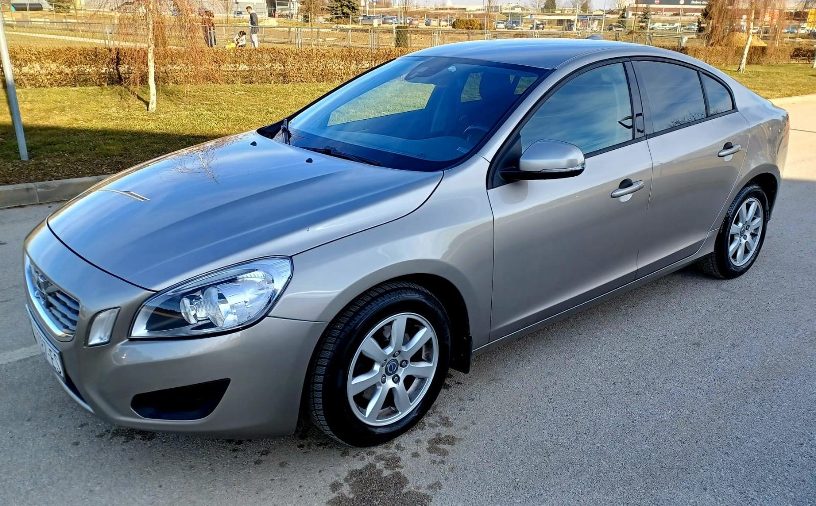 Volvo S60 D3 automatik, 2012 god.