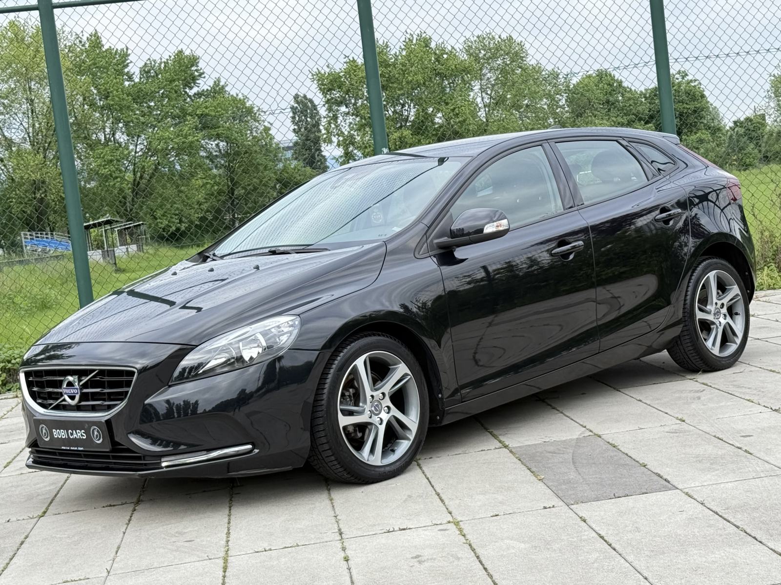 VOLVO V40 1.6D 84KW/115KS* REG 11/25*AUT KLIMA* NAVIGACIJA* LED* ALU ...