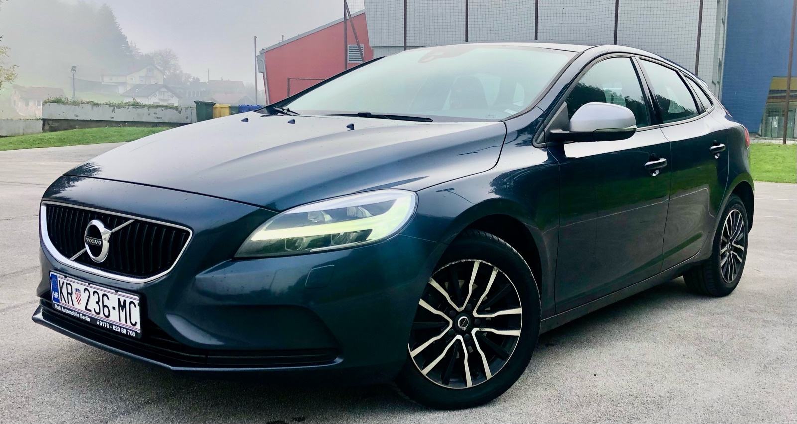 Volvo V40 D2 2.0 R-Design look, Navi, Full LED...REG.GOD. DANA!!!, 2016 ...