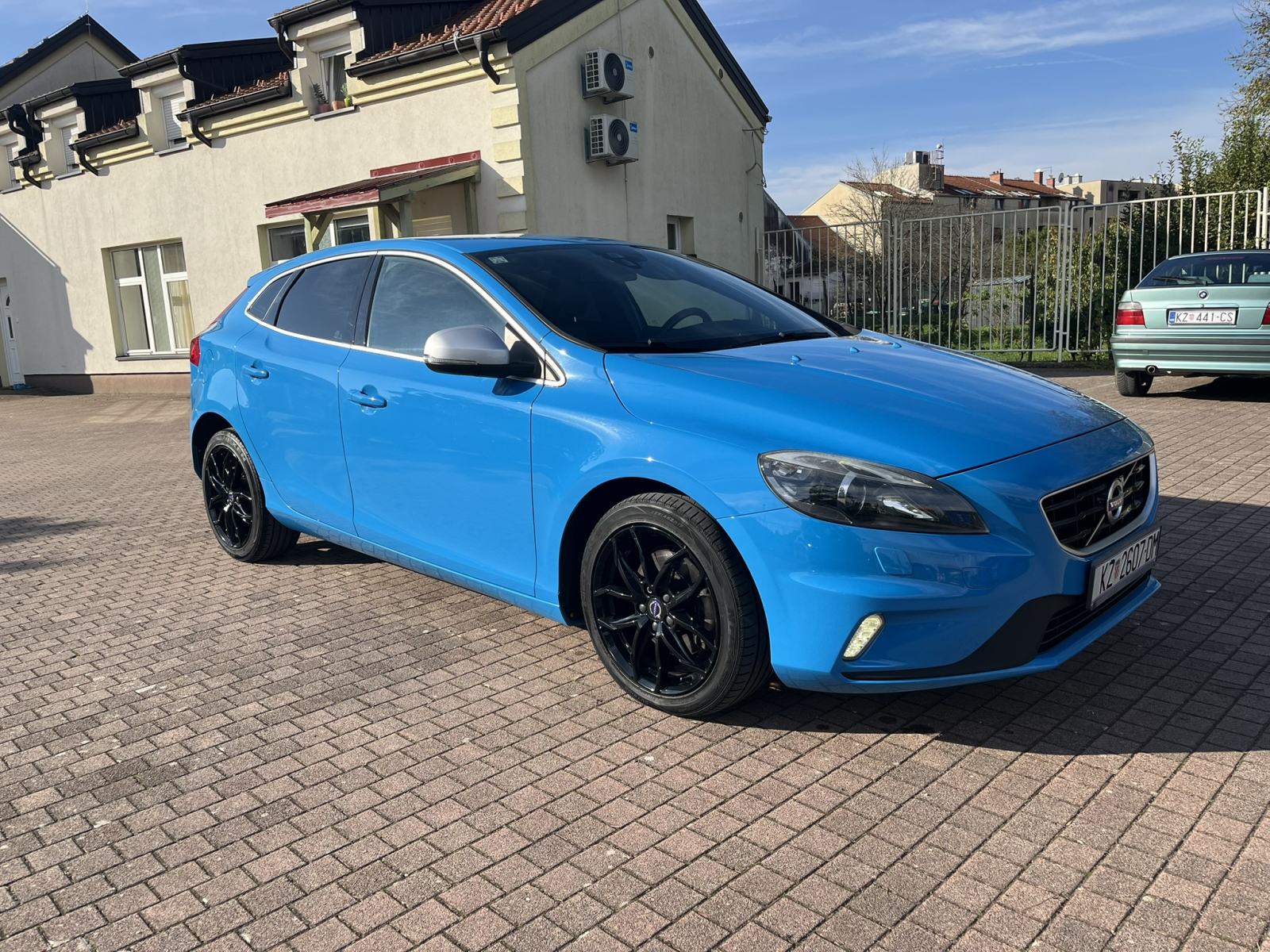 Volvo V40 D2 Sport R-Design, 2015 god.