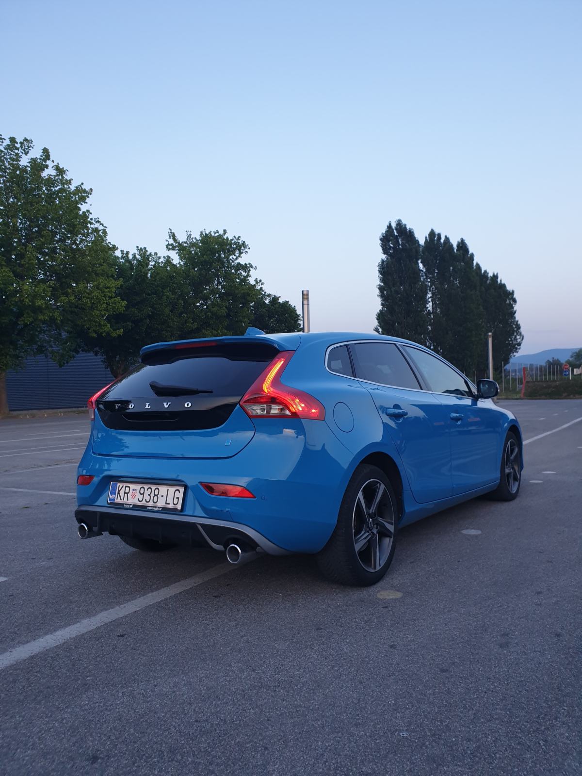 Volvo V40 D4 R-DESIGN, POLESTAR, 2013 god.