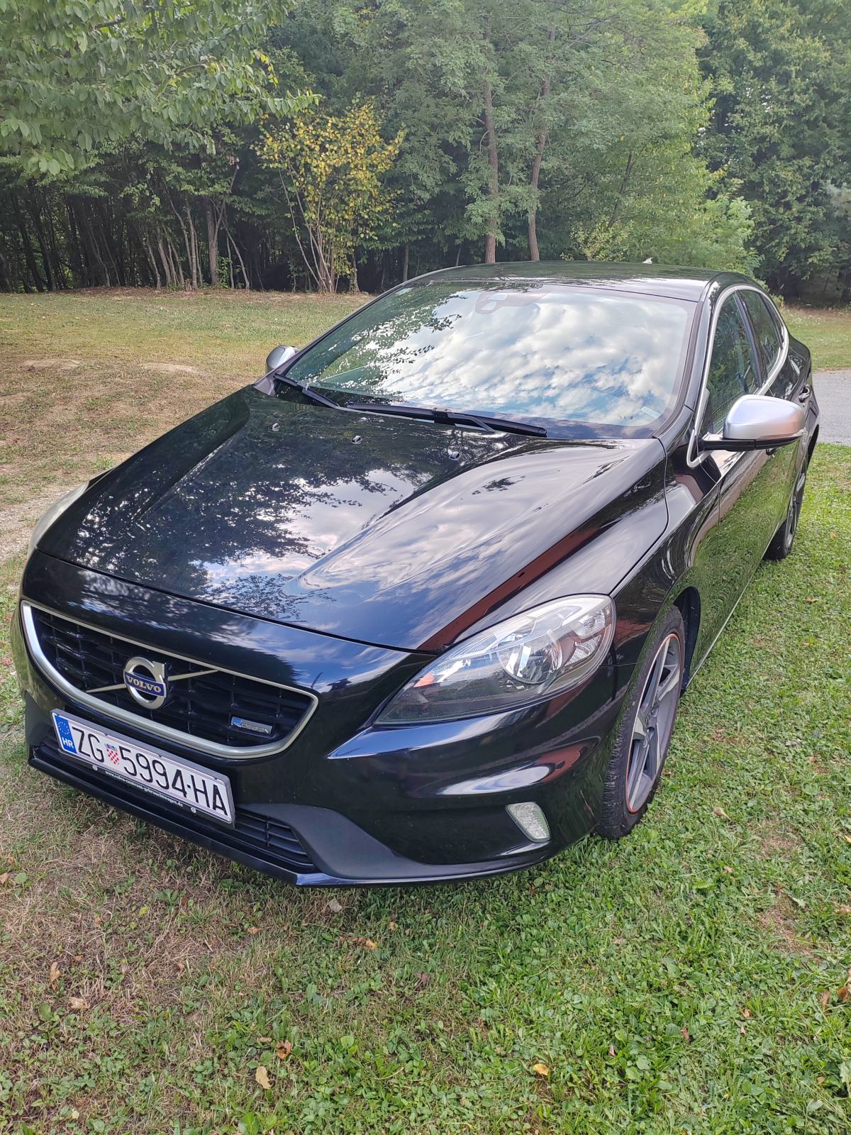 Volvo V40 D4 R DESIGN, 2013 god.