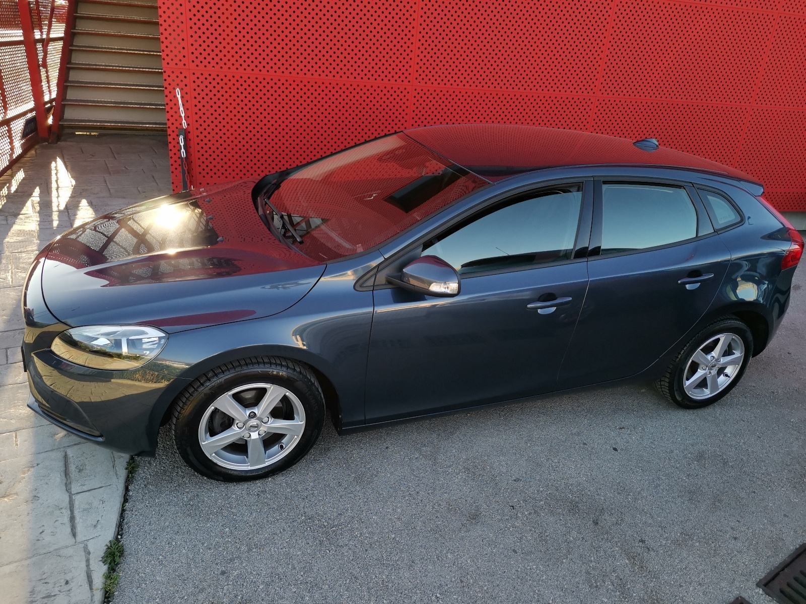 Volvo V40 V40 D4, 2017 god.