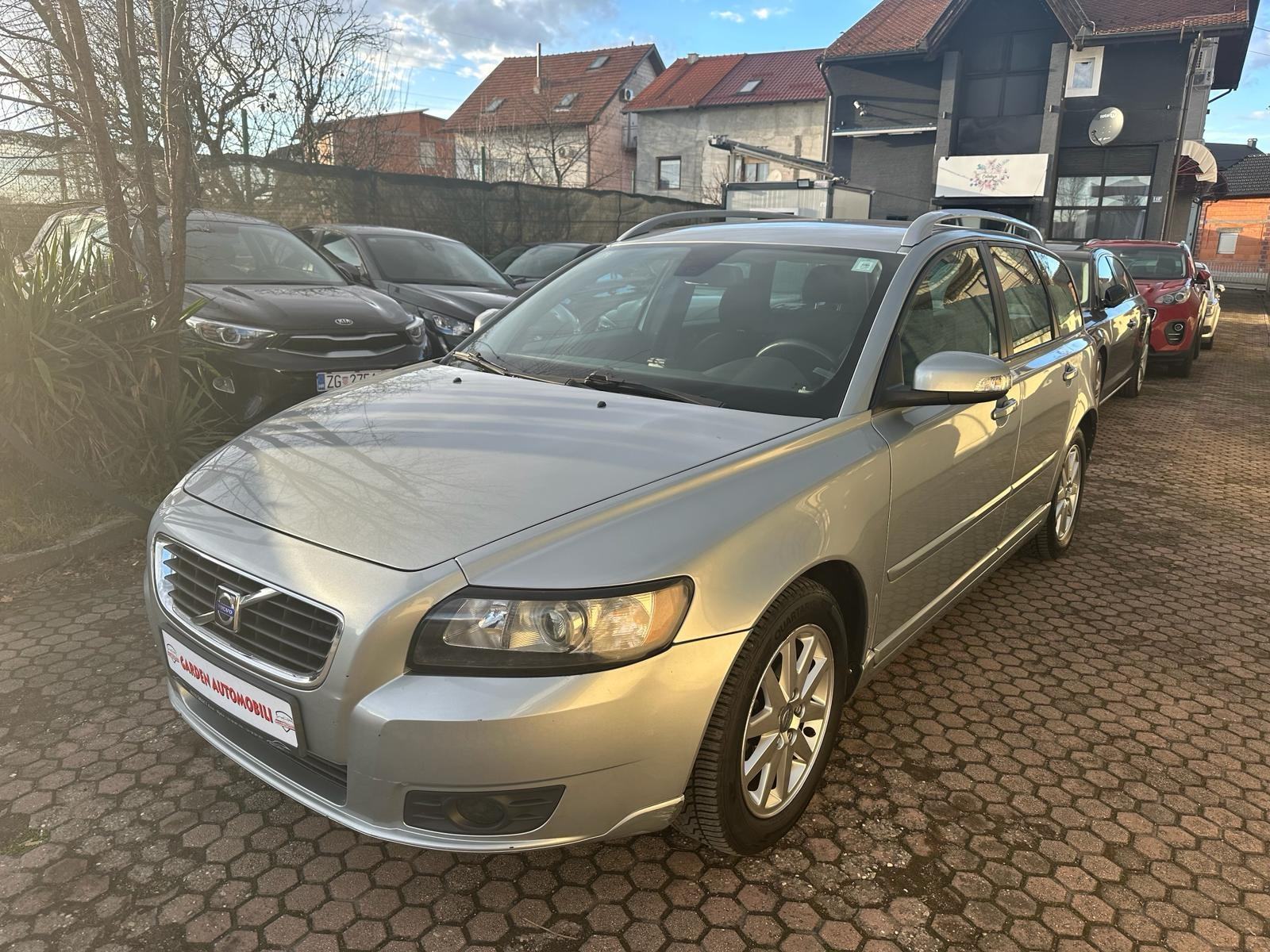 Volvo V50 1,6 D*Veliki servis*Reg.11/2024*, 2008 god.