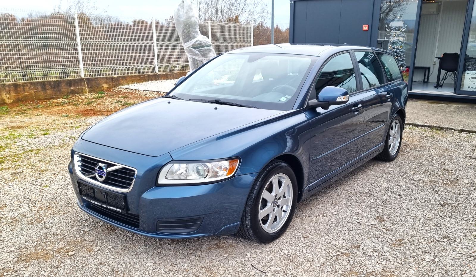 Volvo V50 D2 Pro 1 Vlasnik, Servisna knjižica, veliki servis, TOP ...