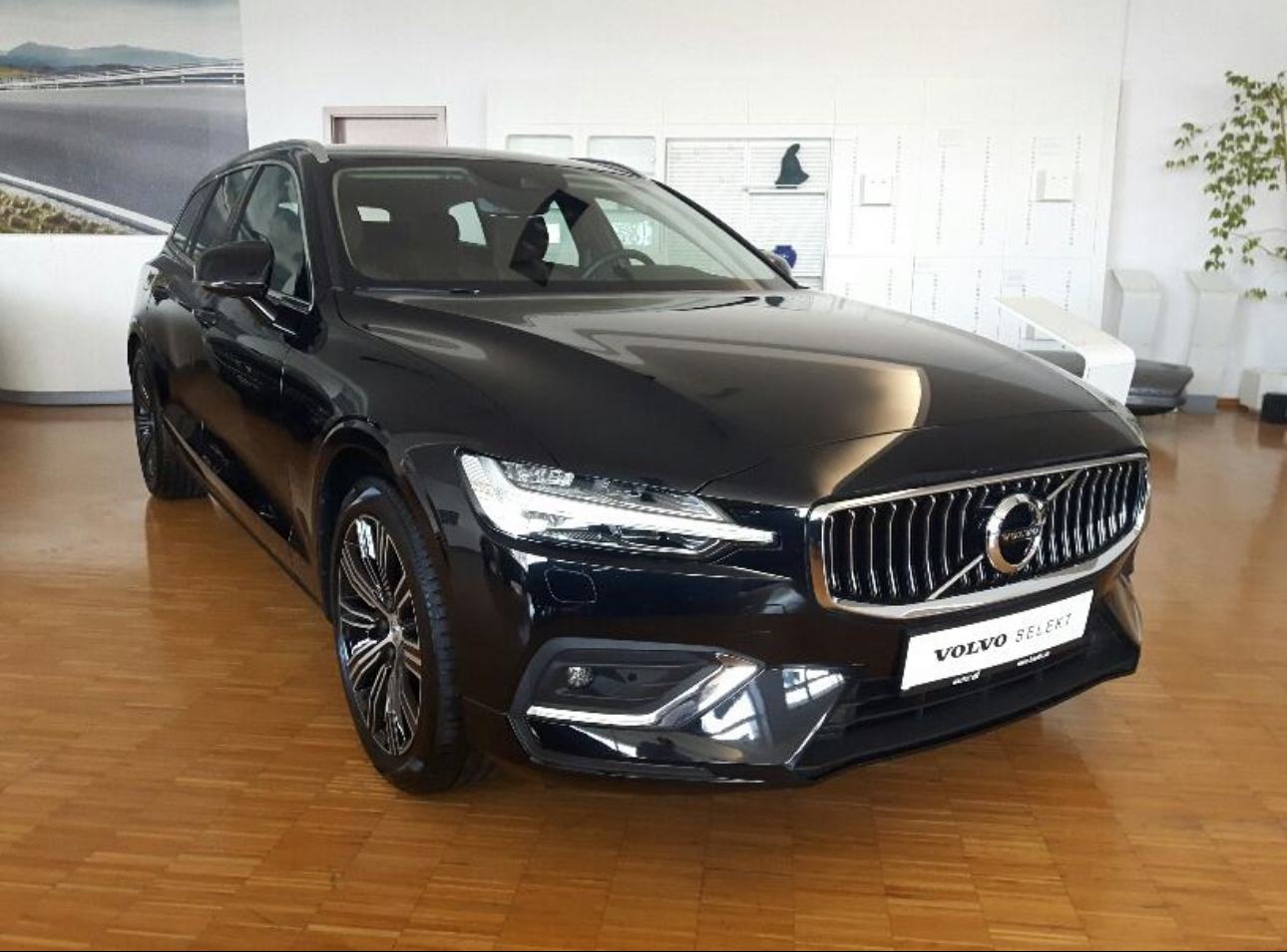 Volvo V60 D4 Inscription, 2019 god.