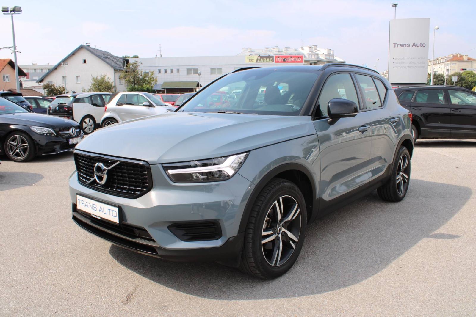 Volvo XC40 D3 150KS R-Design AUTOMATIK *NAVIGACIJA,LED,KAMERA*, 2020 god.