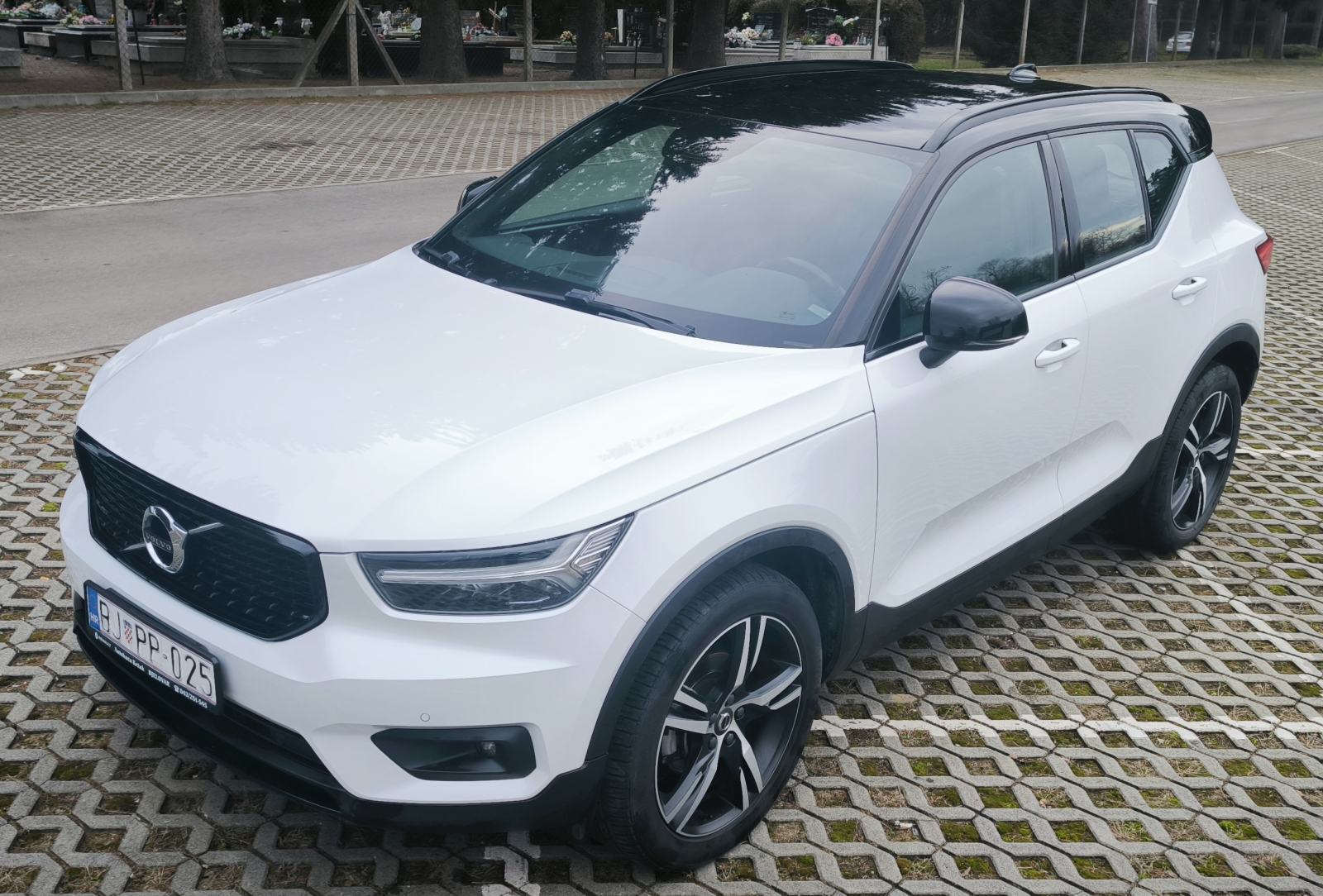Volvo XC40 D3, R-Design, EKSTRA STANJE, 2020 god.