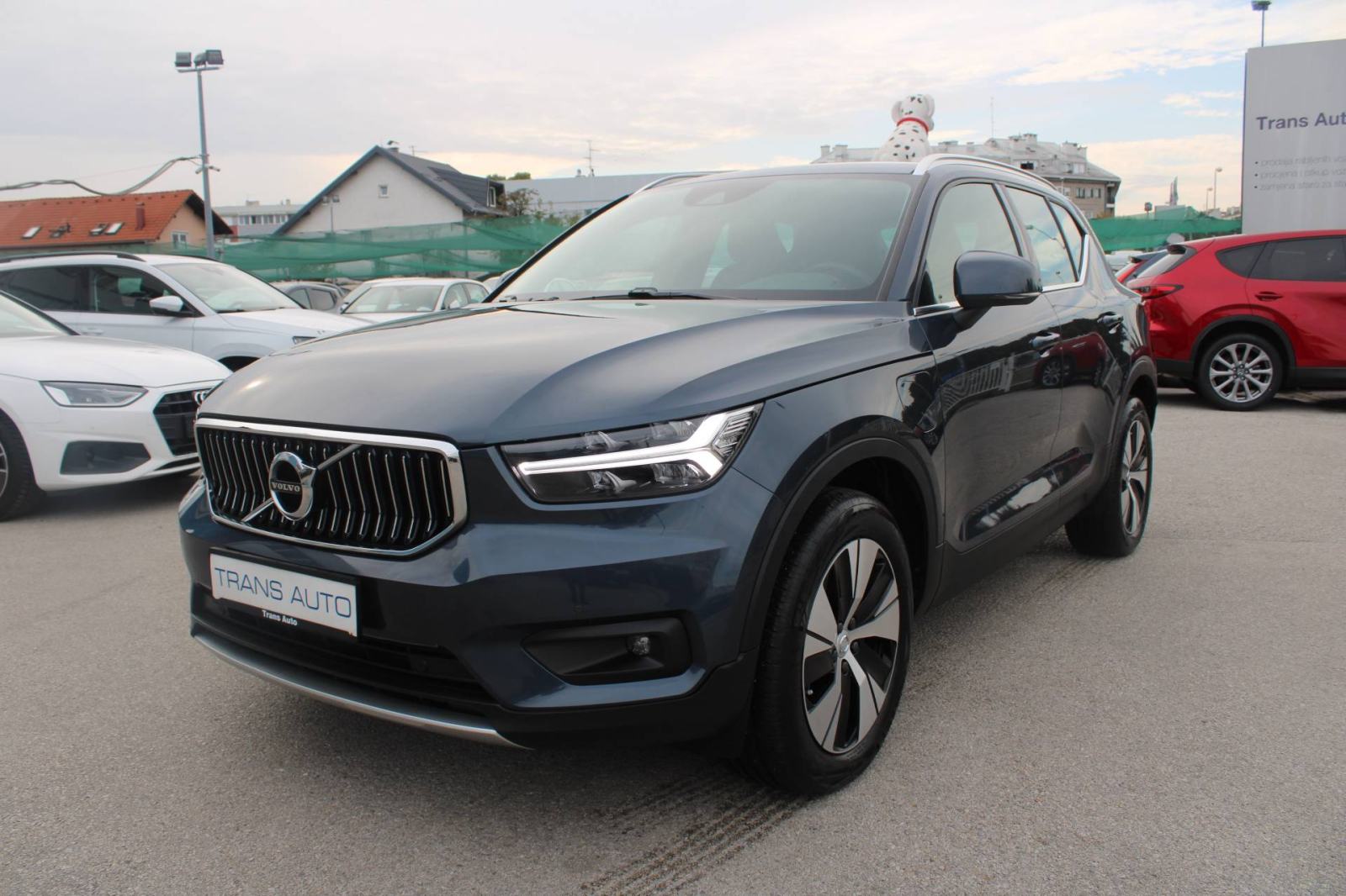Volvo XC40 T5 Plug-in Hybrid AUTOMATIK *LED, NAVIGACIJA, KAMERA*, 2021 god.