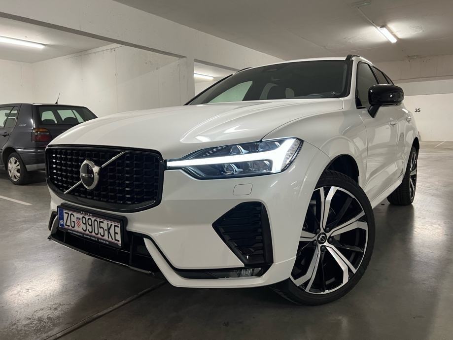 Volvo XC60,B4,Ultimate Dark,H&K,Pano,ACC,21”felge,jamstvo,1 god reg ...