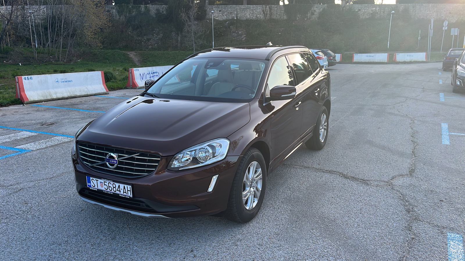 Volvo XC60 FWD D3 automatik, 2017 god.