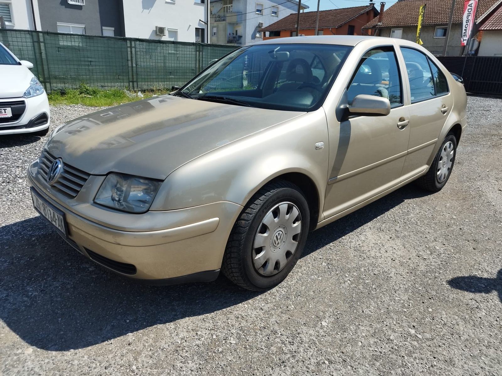 VW Bora 1,6, 2001 god.
