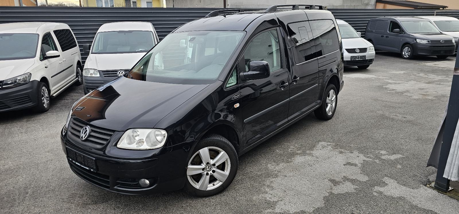 VW Caddy 1,9 TDI sa rampom za prijevoz osoba sa invaliditetom, 2008 god.