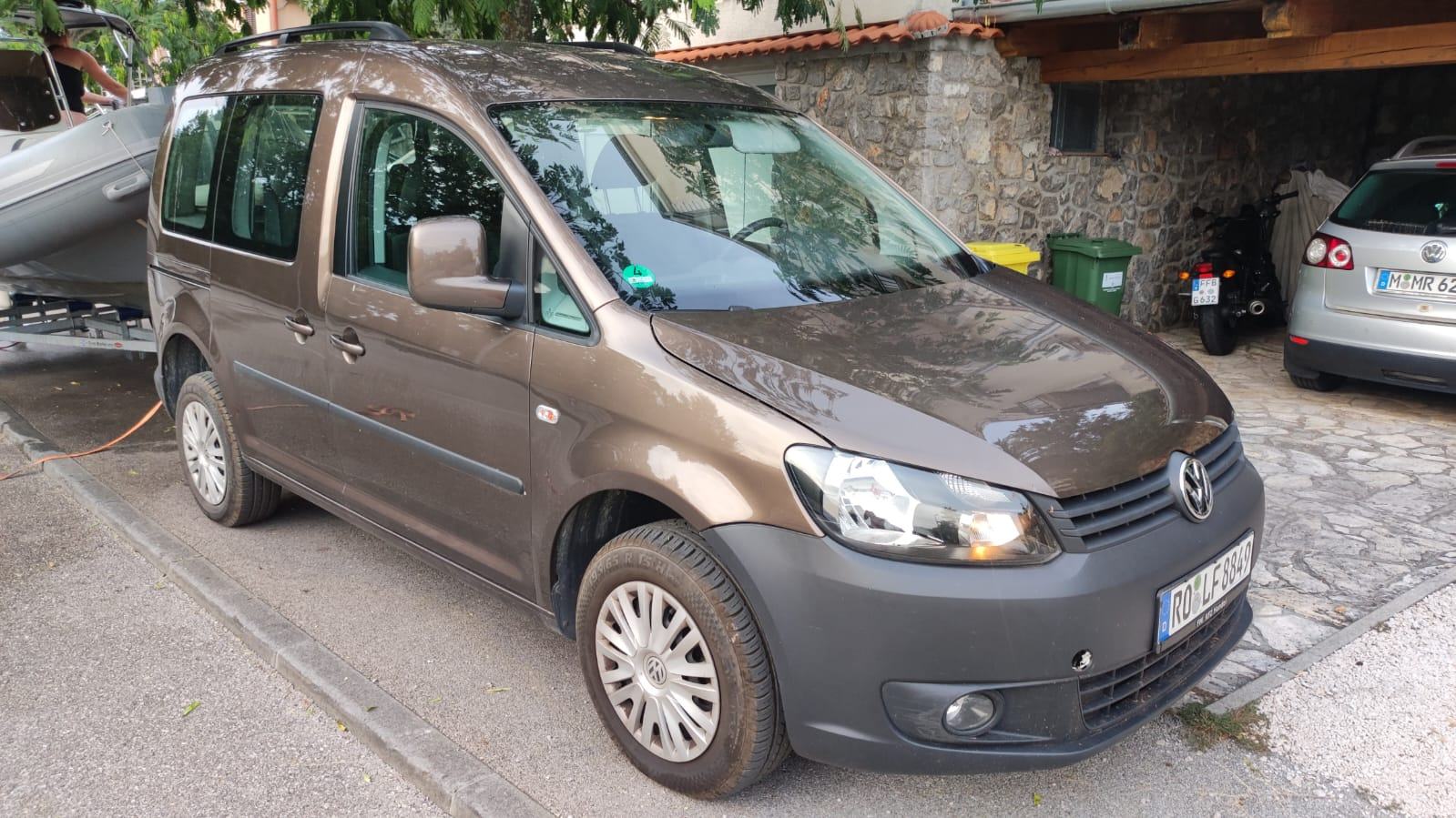 VW Caddy 2,0 TDI 4MOTION 4x4 MAXI 142tkm 13900EUR, 2015 god.