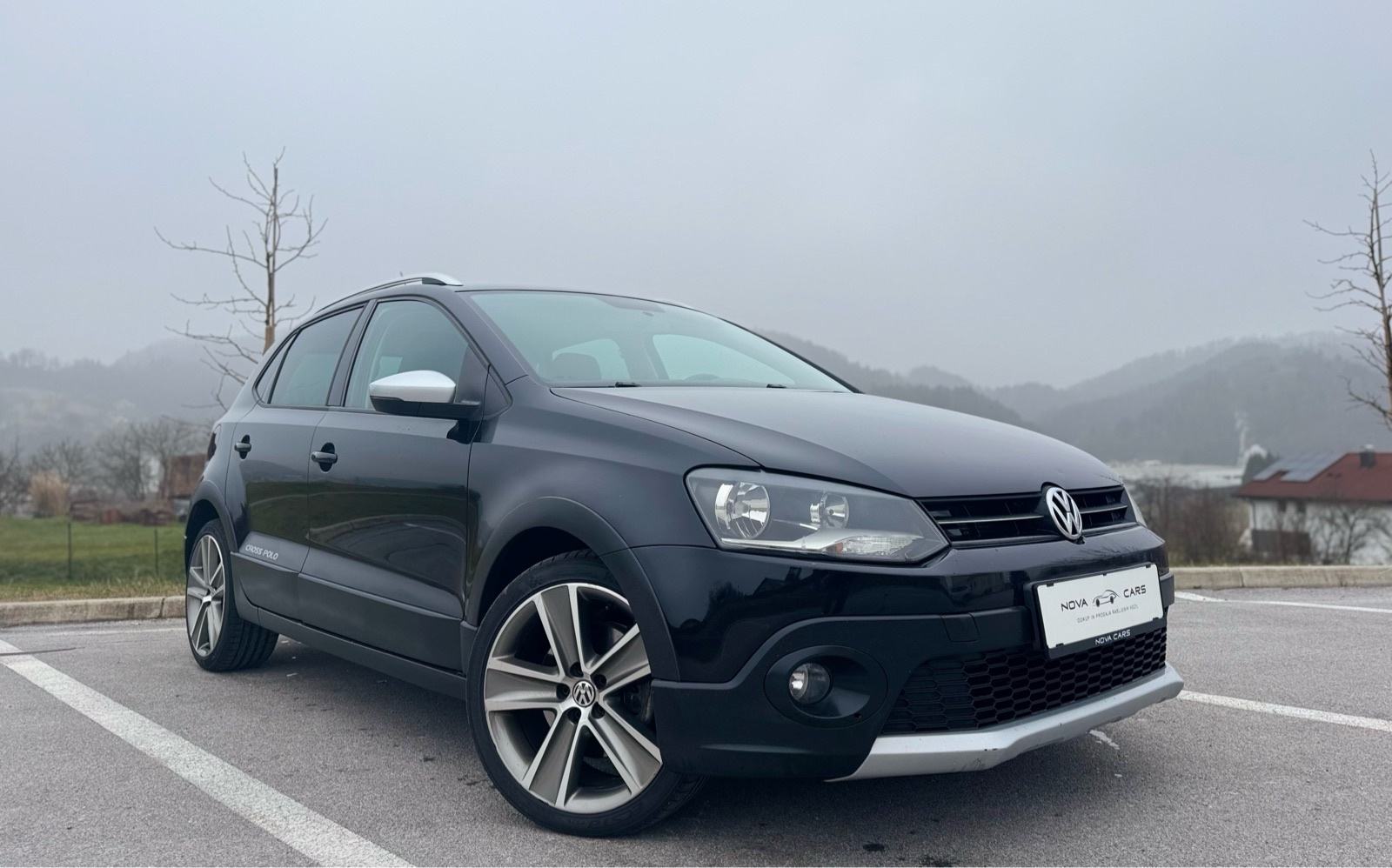 VW Cross Polo 1,6 TDI - 118.000 KM - ALU - MAX OPREMA, 2012 god.
