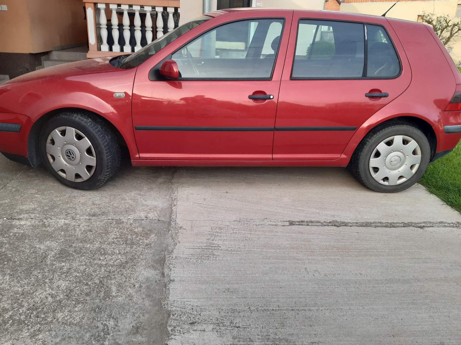 VW Golf 4 1,4, 2001 god.