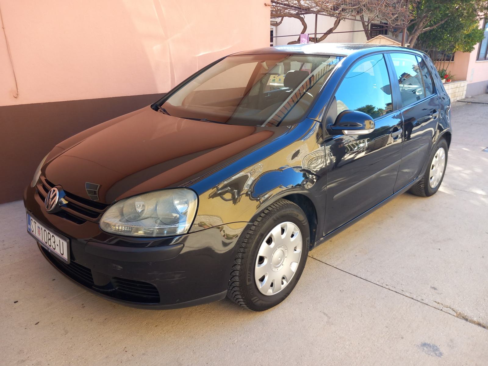 VW Golf 5 1,6 FSI, ovlašteni VW servis, vlasnik od 2005., odličan auto ...