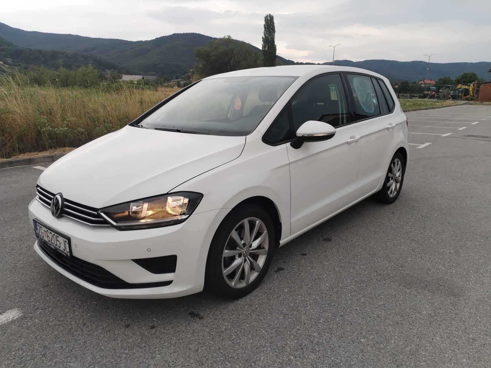 VW Golf 7 sportsvan 1.6 tdi, 2016 god.