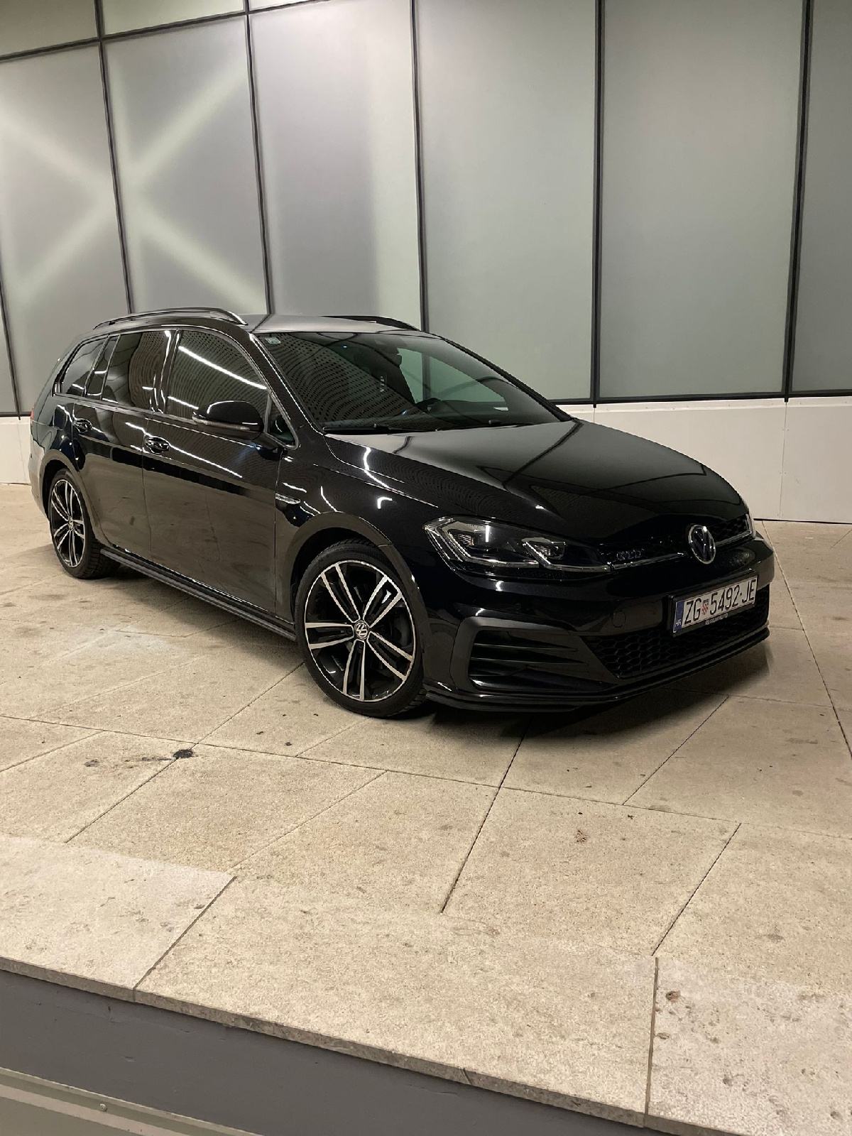 VW Golf 7 Variant GTD... NAVI...KOŽA..ACC..DCC...VIRTUAL...DSG..., 2018 ...