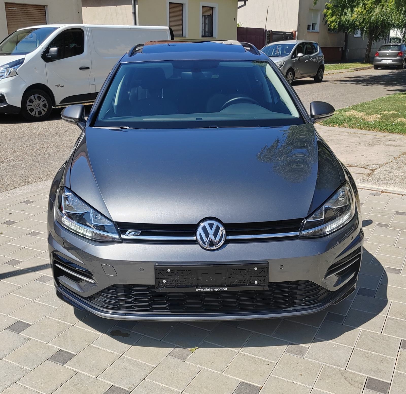 VW Golf 7 Variant R-LINE, 2020 god.