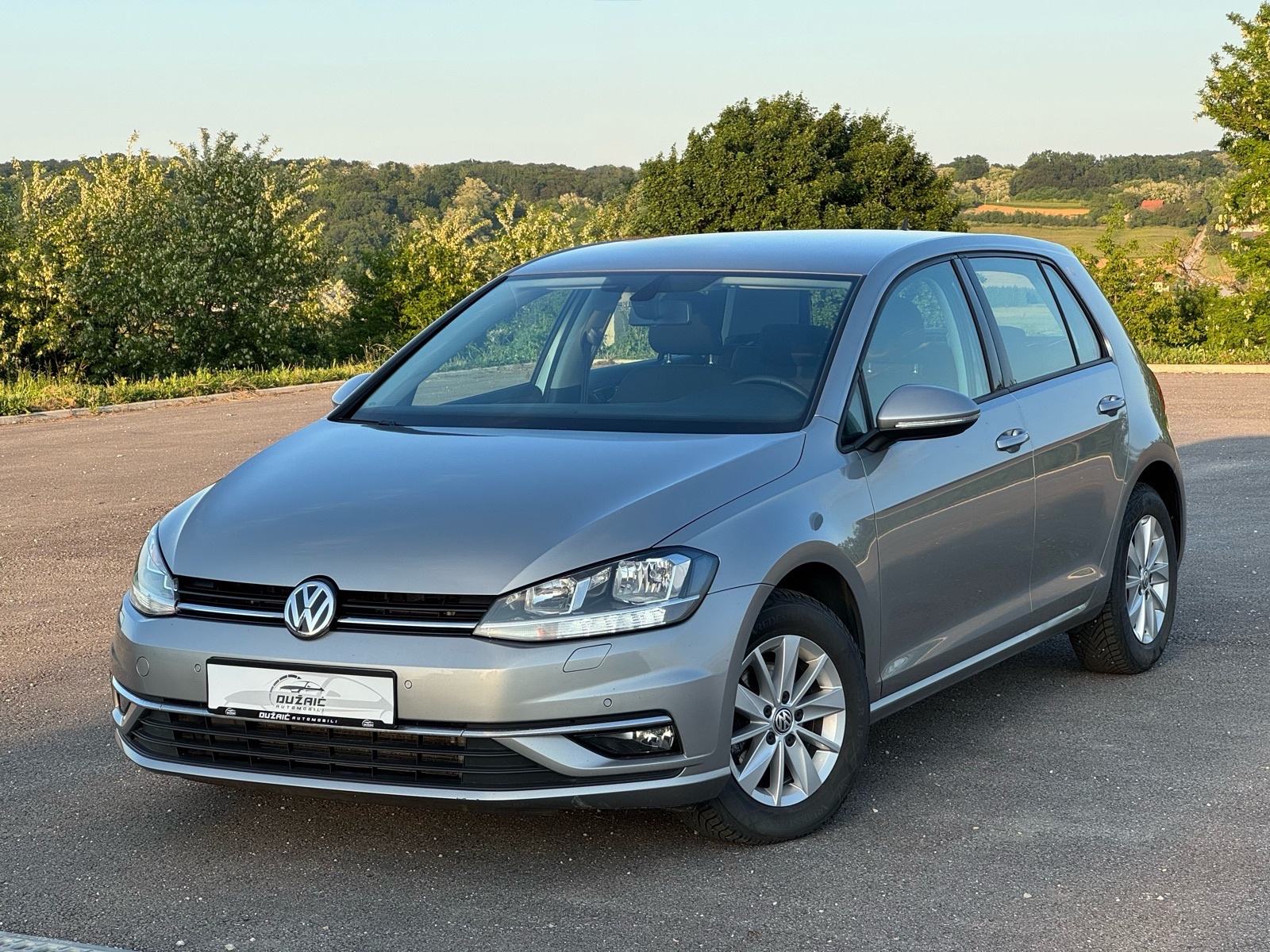 VW Golf 7.5 1,0TSI, tempomat, radar..., 2017 god.