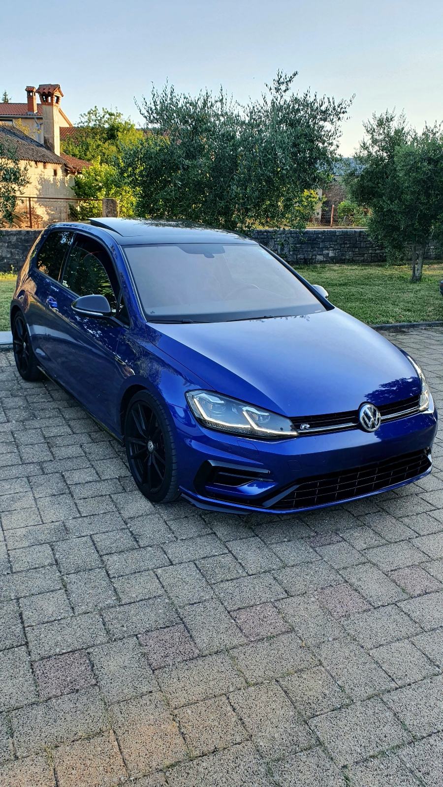 VW Golf 7.5 R DSG Performance 310Ks, 2017 god.