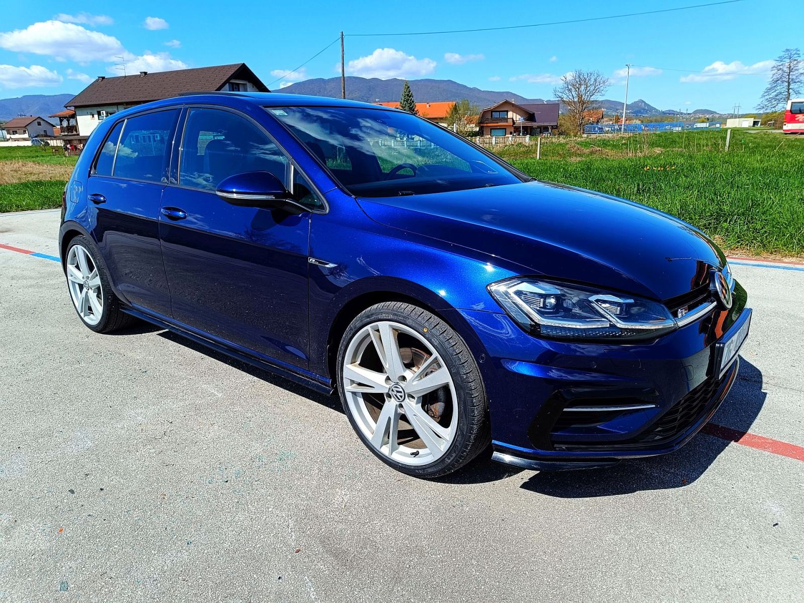 VW Golf 7.5 R-line 17.god 2.0TDI 150ks LED Panorama Virtual Navi, 2017 god.