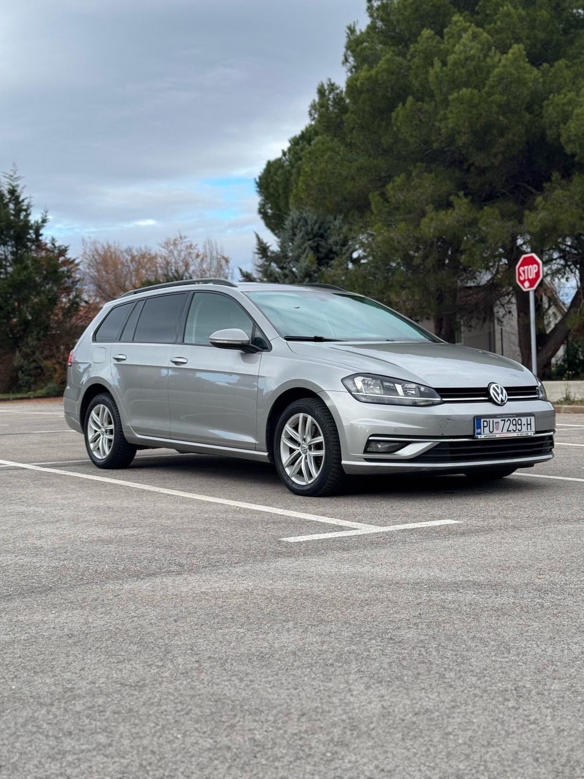 VW GOLF 7.5 Variant DSG automatik REGISTRIRAN GODINU DANA BEZ ULAGANJA ...