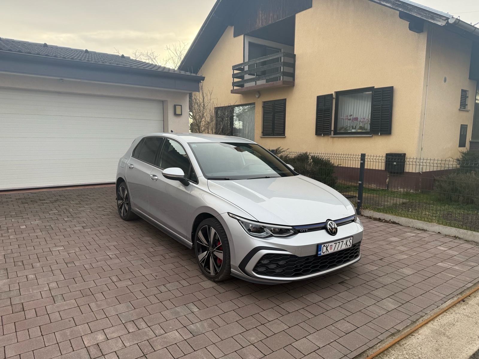 VW Golf 8 1,4 eHybrid plug-in GTE 245ks, 2021 god.