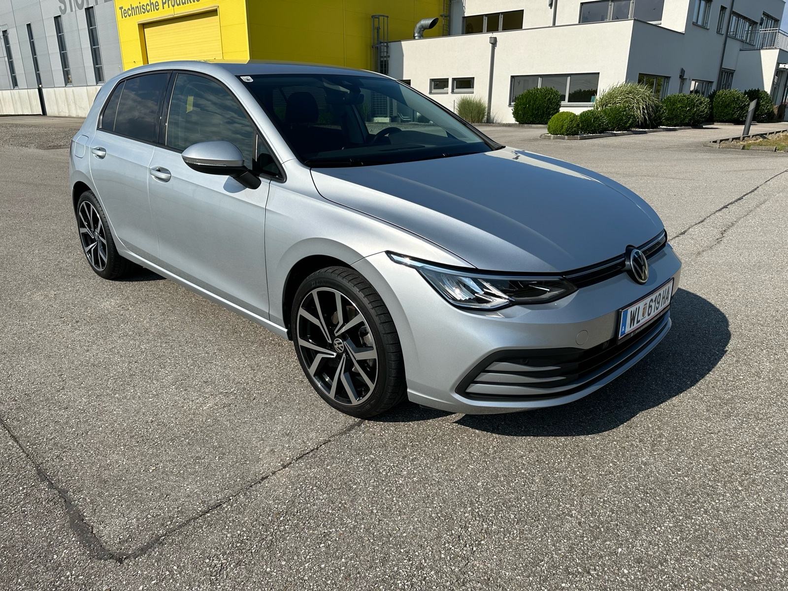 VW Golf 8 2.0 TDI automatik, 2020 god.