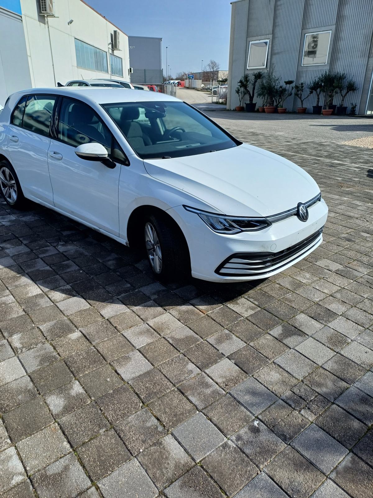VW Golf 8 2,0 TDI DSG AUTOMATIC NAVY, 2022 god.