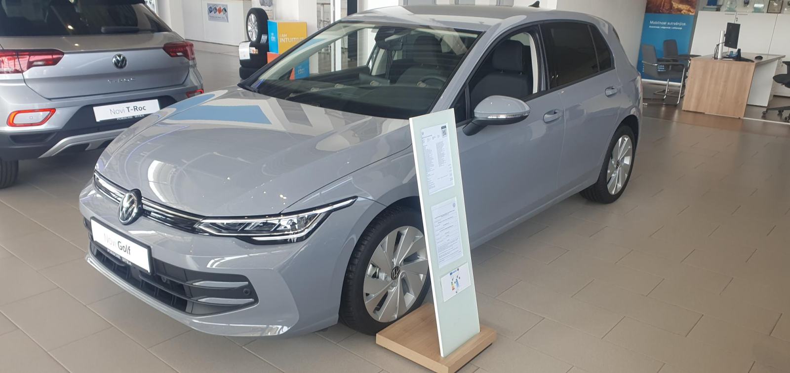 VW Golf 8 PA 2,0 TDI Life Plus - NOVO VOZILO !!!, 2024 god.