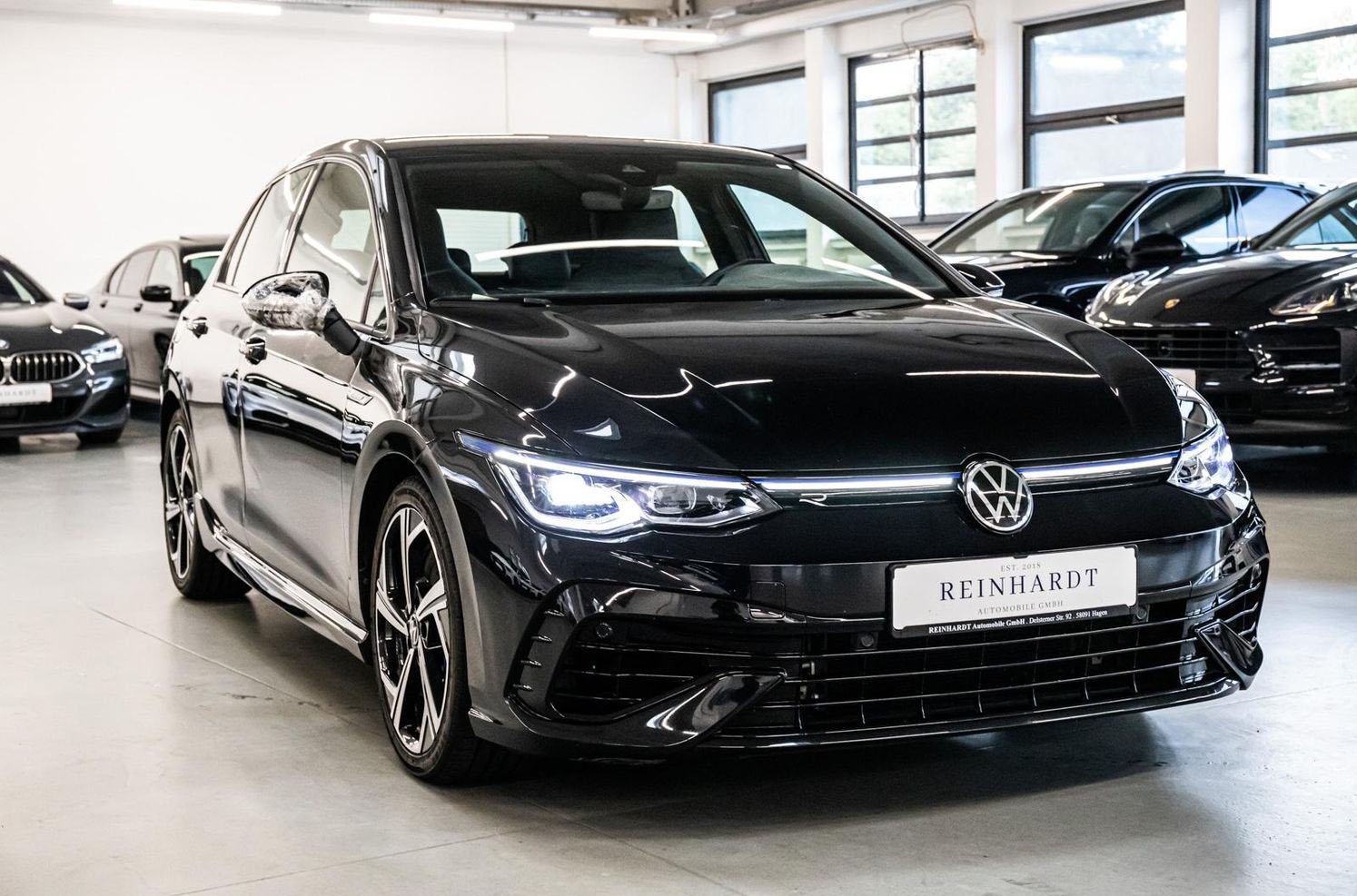 VW Golf 8 R 2,0 TSI 320KS 4MOTION ALL BLACK ACC APS+ 2023 GOD., 2023 god.