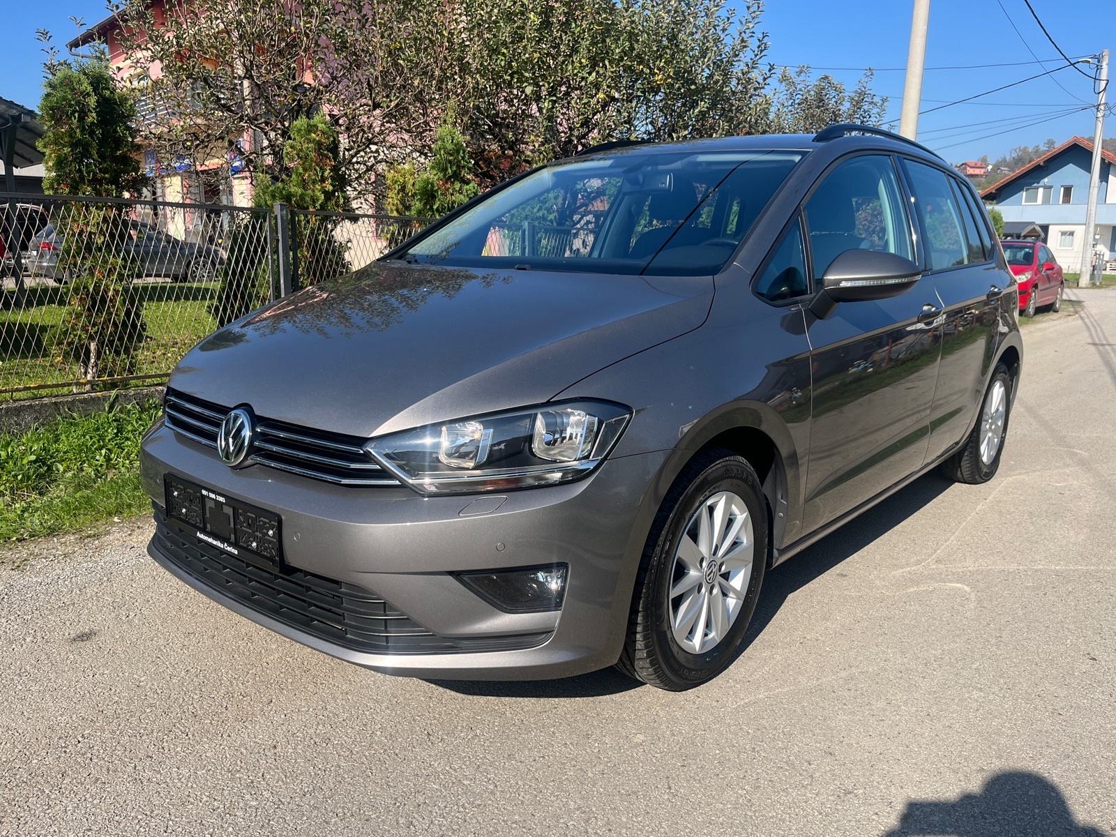 VW Golf Sportsvan 1.6 TDI TEMPO/MFU/GRIJ.SJED/PARK.SENZORI, 2015 god.