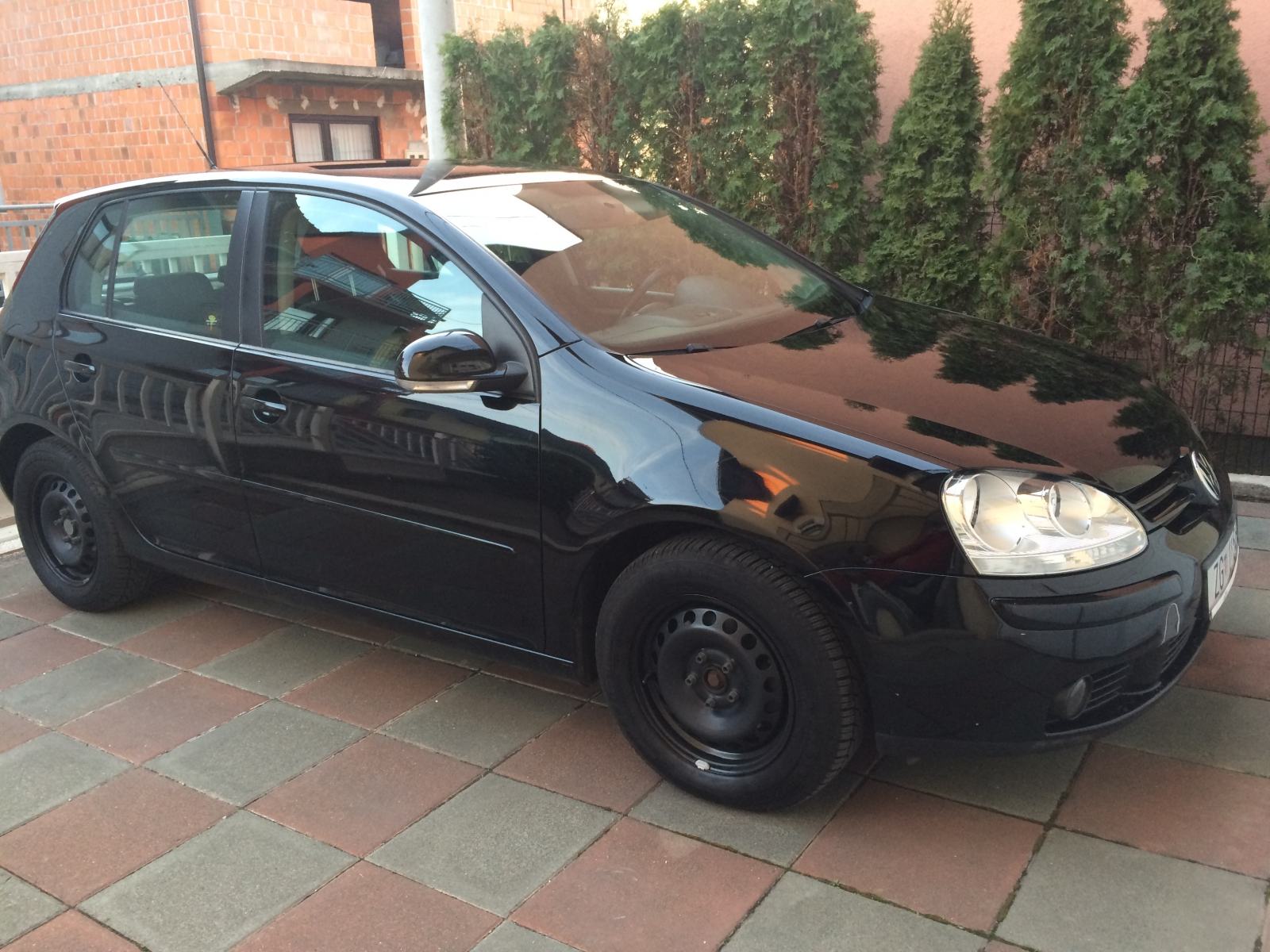 VW Golf V 1,6 mult-lock, prvi vl., izvrsno održavan, svi rač. servisa ...