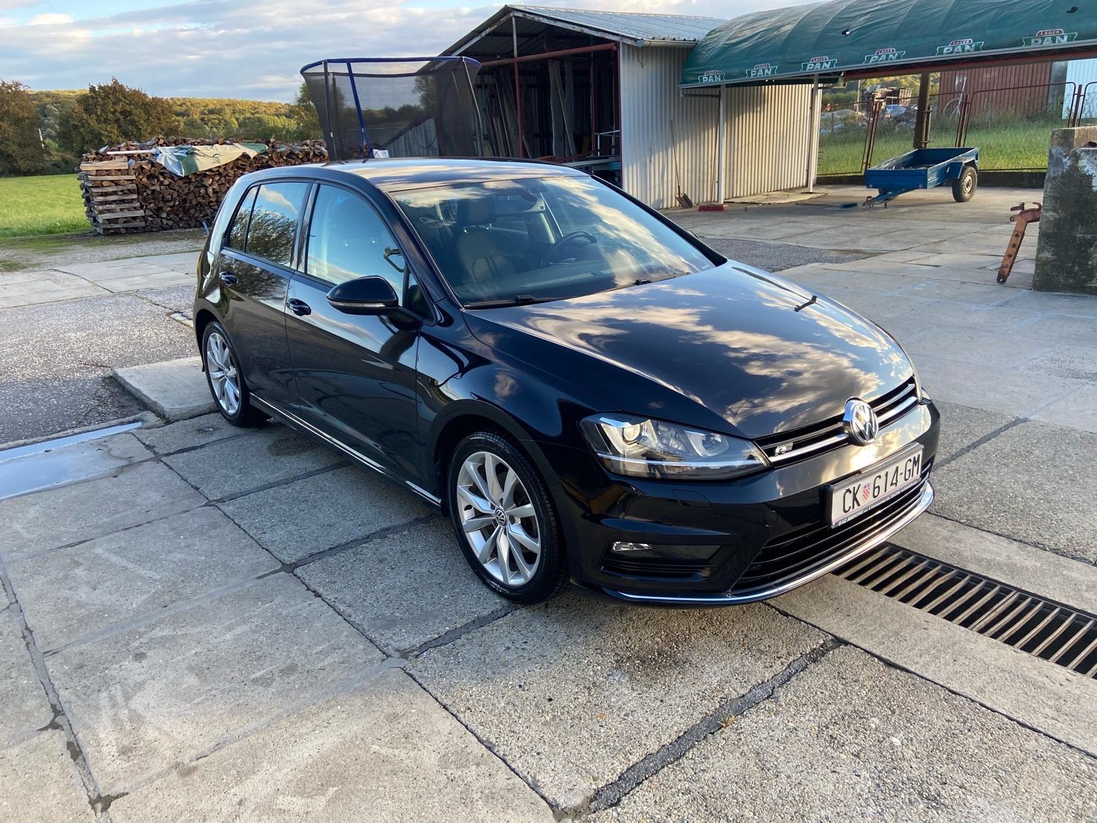 VW Golf VII 1,6 TDI R-line 2016 god MOGUČA ZAMJENA, 2016 god.