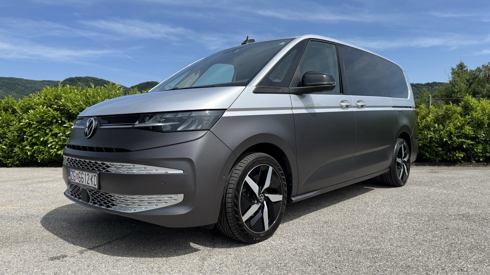 VW Multivan 2,0 TDI automatik, 2024 god.