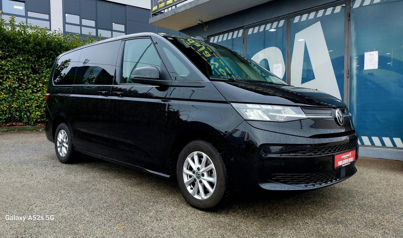 VW Multivan 4LIFE L2 2,0 TDI DSG, JAMSTVO DO 03/2030, U PDV-u...., 2024 ...