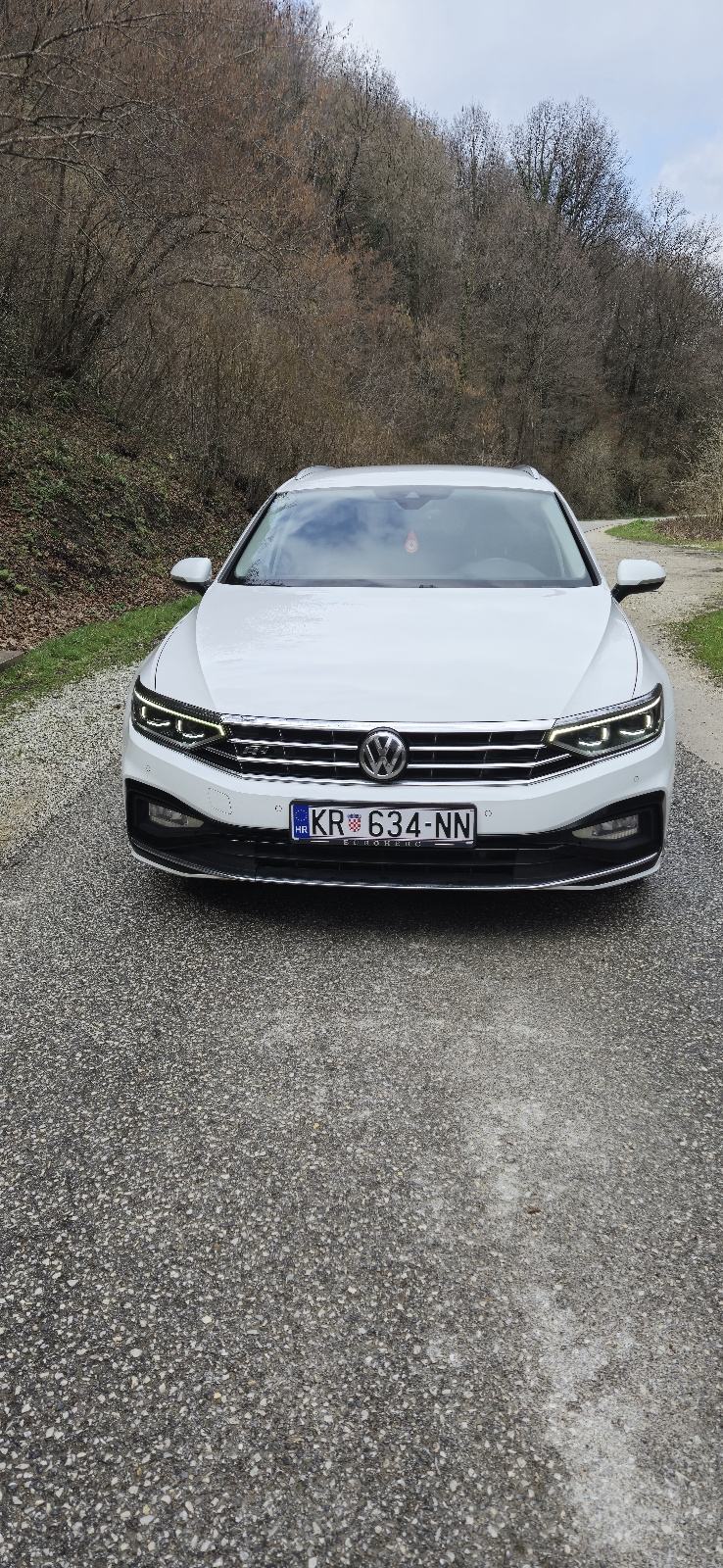 VW Passat Variant 2,0 R-line WEBASTO MATRIX ACC, 2020 god.
