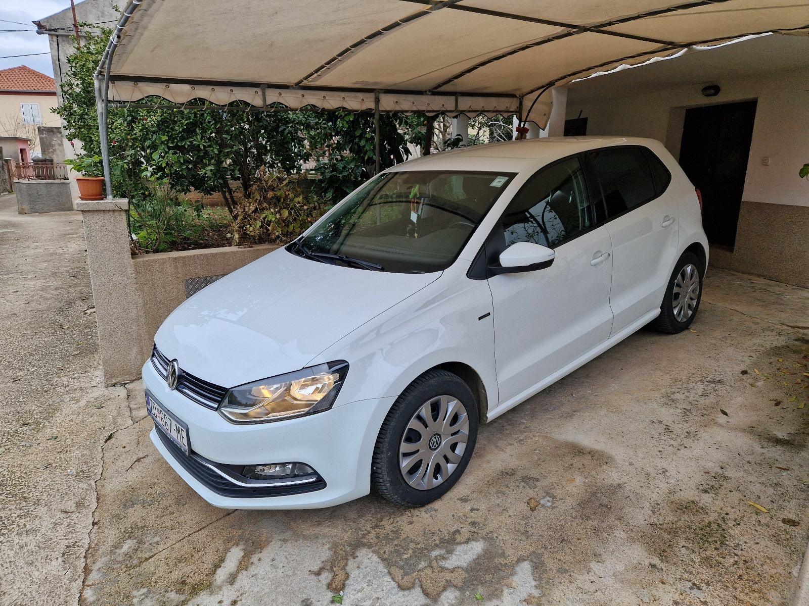 VW Polo 1,2 TSI BMT DSG automatik, 2015 god.
