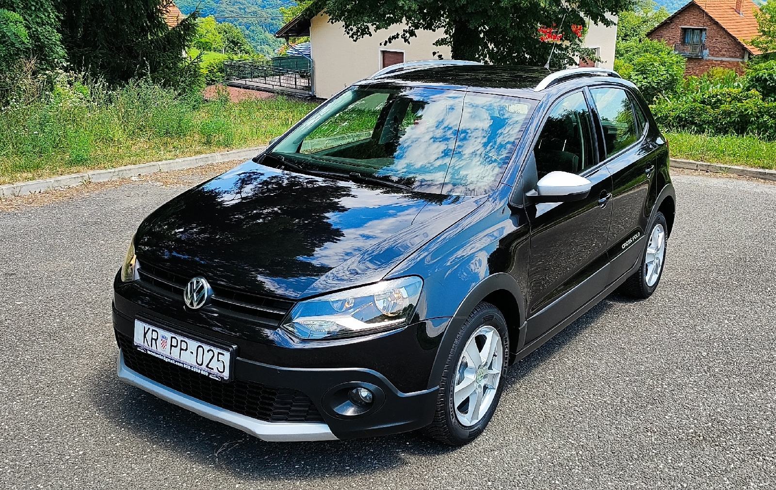 VW Polo 1,6 TDI CROSS,90 KS,SUV-POVIŠENI, 2012 god.