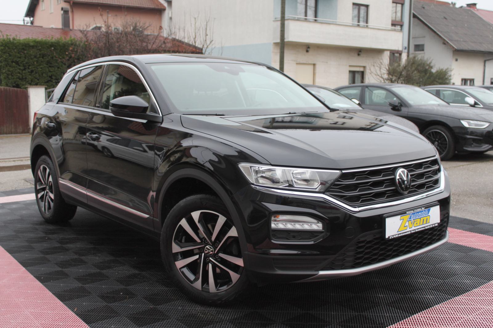 VW T-Roc 1.6 TDI UNITED, ALU 17, NAVIGACIJA, GARANCIJA., 2020 god.